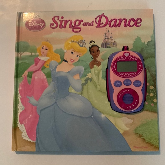 Disney | Other | Disney Princesses Sing And Dance Book With Player ...